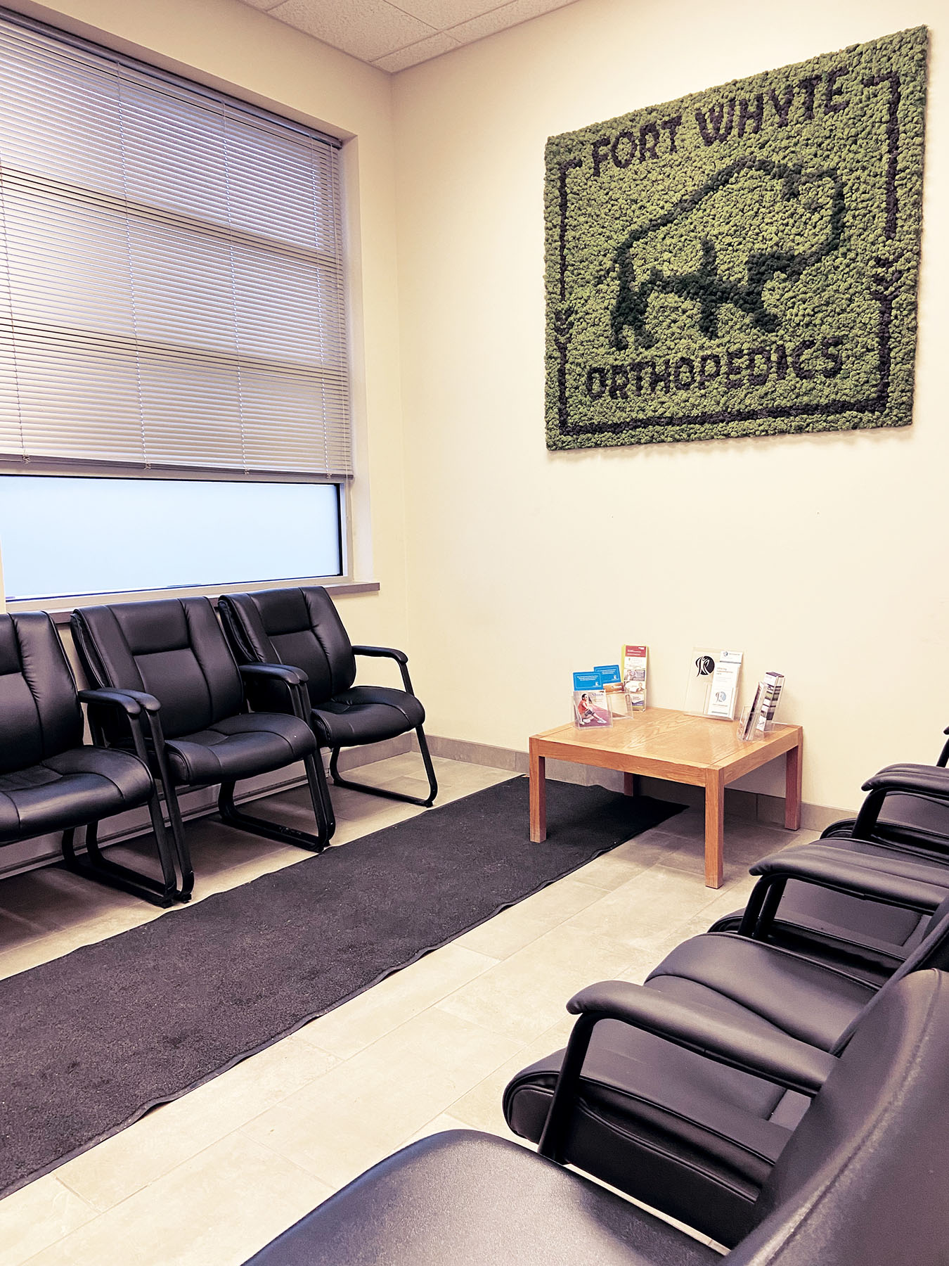 Fort Whyte Orthopedics - Off the Wall Greenscapes